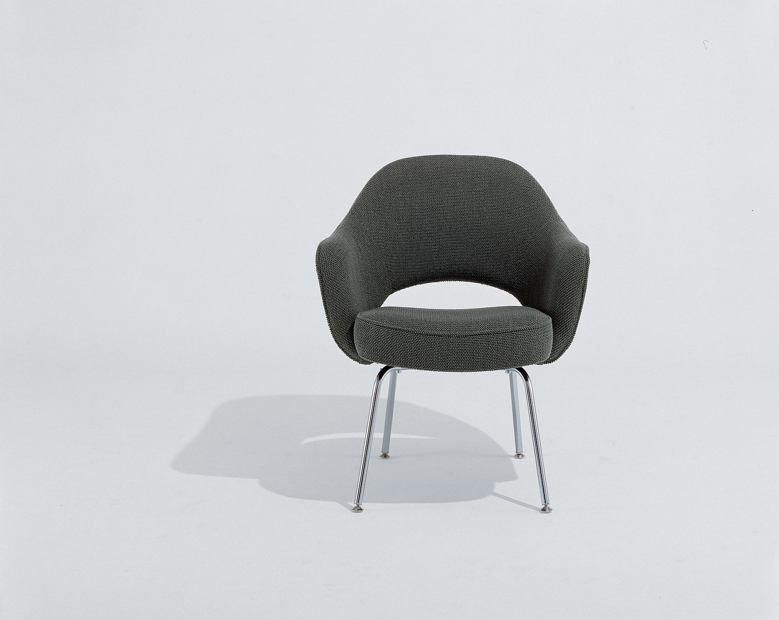 Saarinen Executive Chair Armchair with Tubular Legs | Goodmans